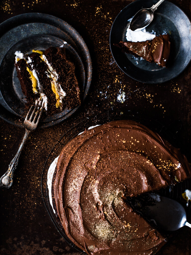 MAGIC & GOLD DUST CHOCOLATE FEAST - Lisette Kreischer